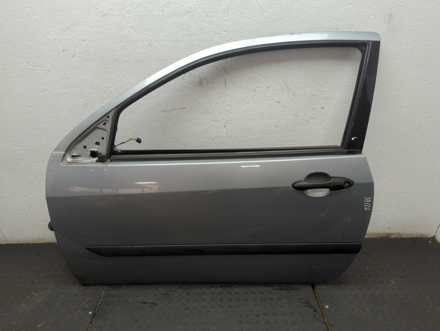 Дверь боковая (легковая) левая передняя Ford Focus 1 Б/У