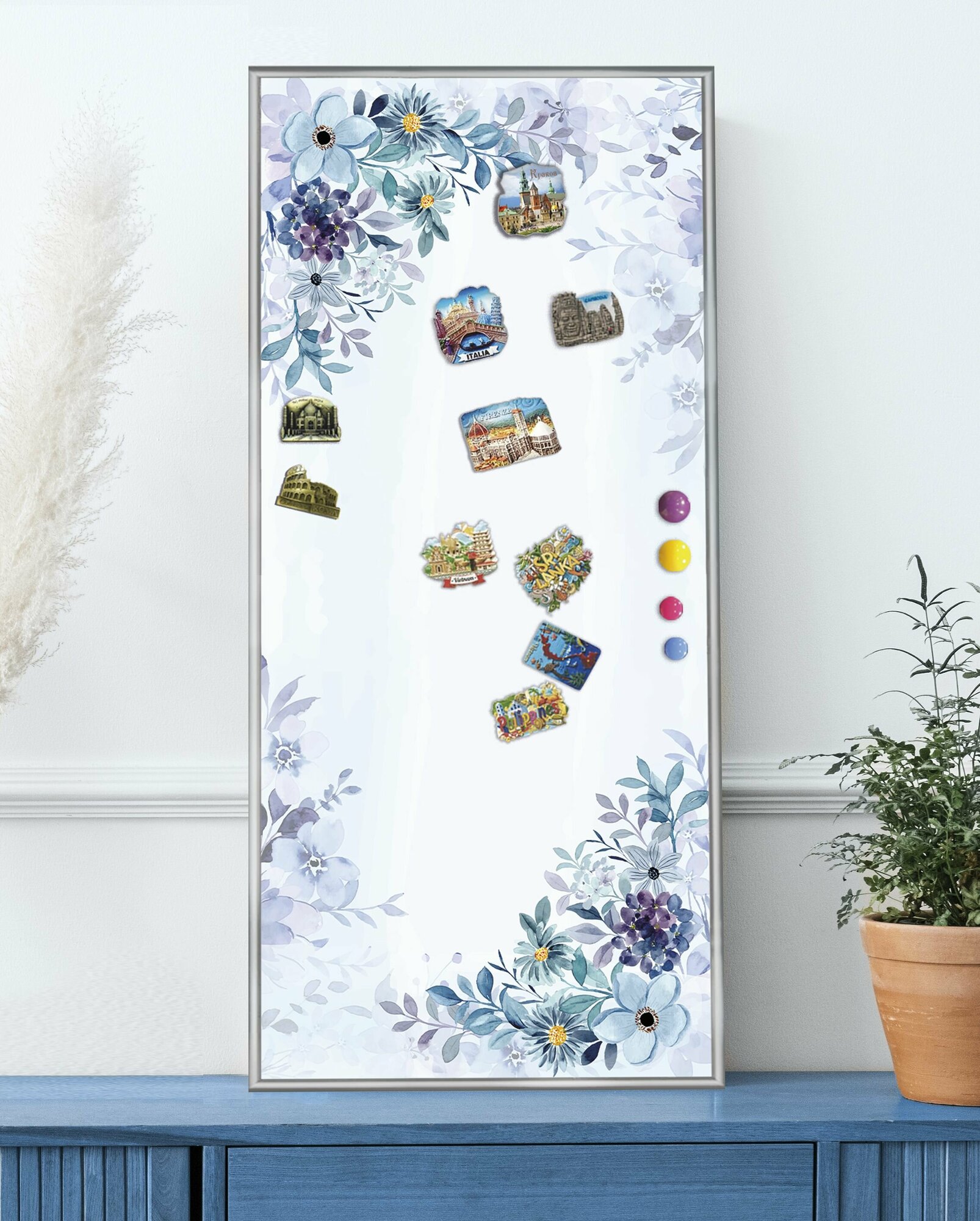 Магнитная настенная доска АртБорд "Синие цветы" полимерная для хранения магнитов, с горизонтальным и вертикальным креплением, для дома и офиса, в тонком алюминиевом багете, 75х34 см