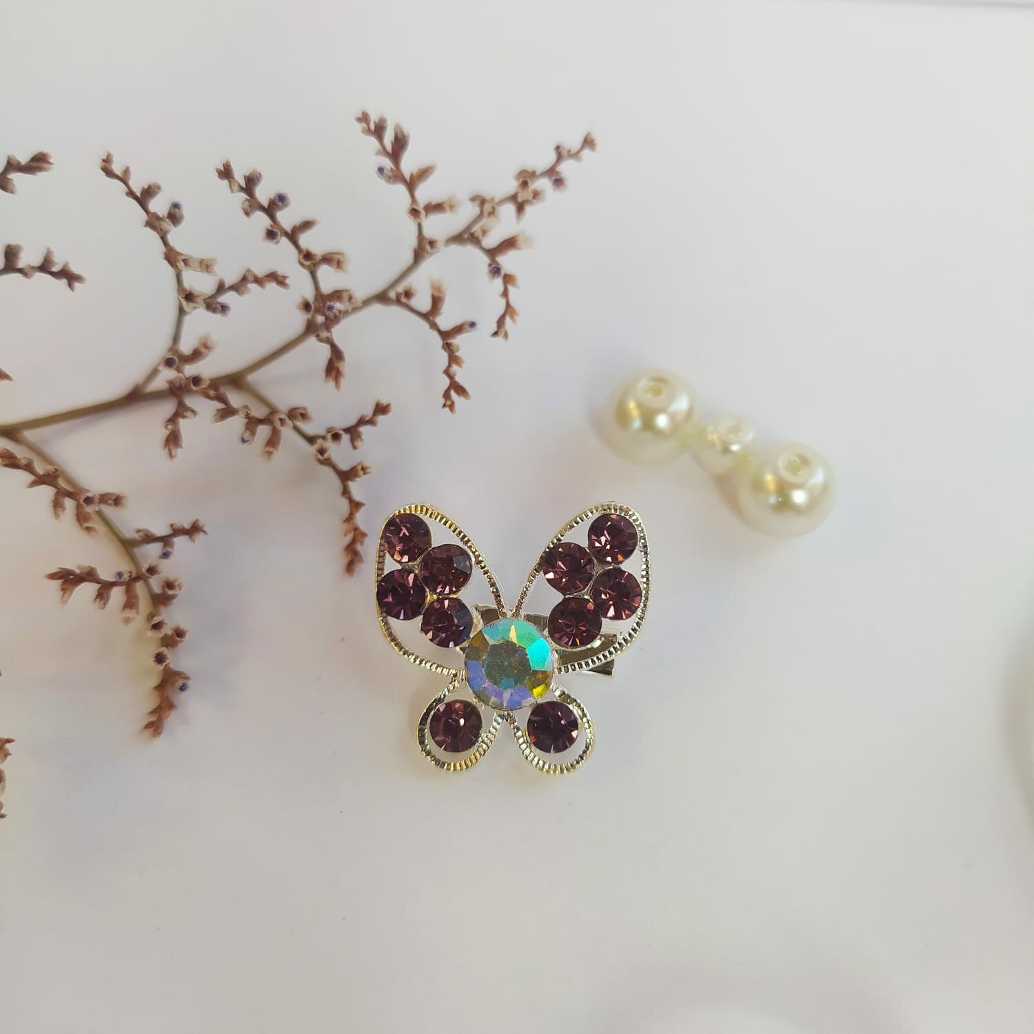 Брошь, стразы