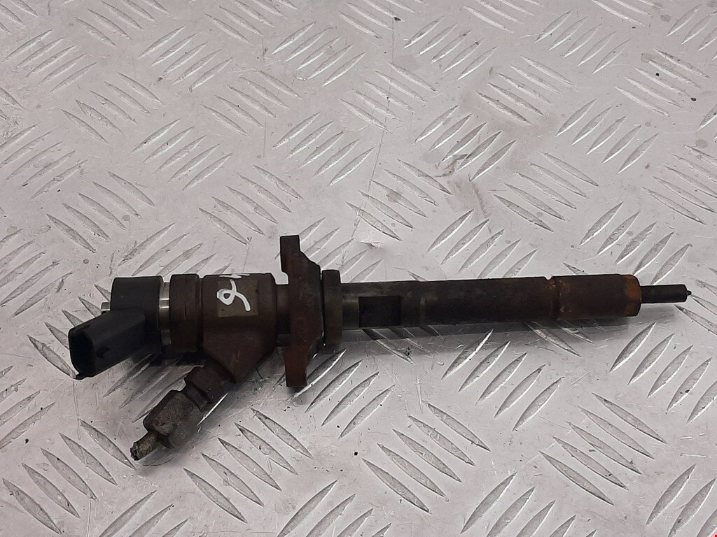 Форсунка дизельная электрическая Mazda 3 BK Y60613H50 арт. 754549