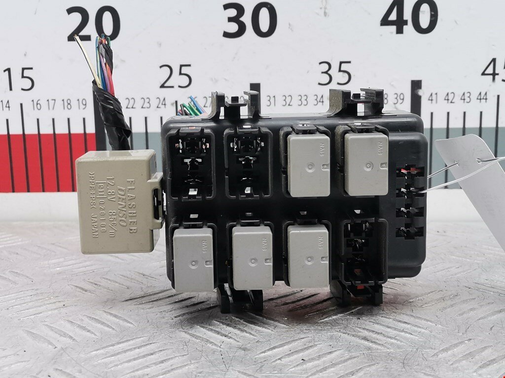 Блок реле Subaru Legacy 4 (BL/BP) 86111AG000 арт. 1986474