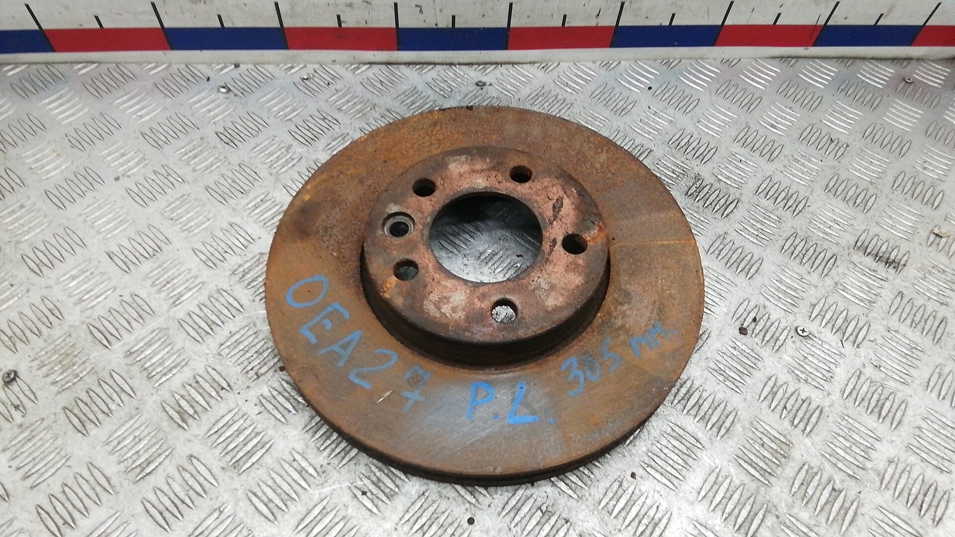 Диск тормозной передний VOLKSWAGEN TRANSPORTER T5