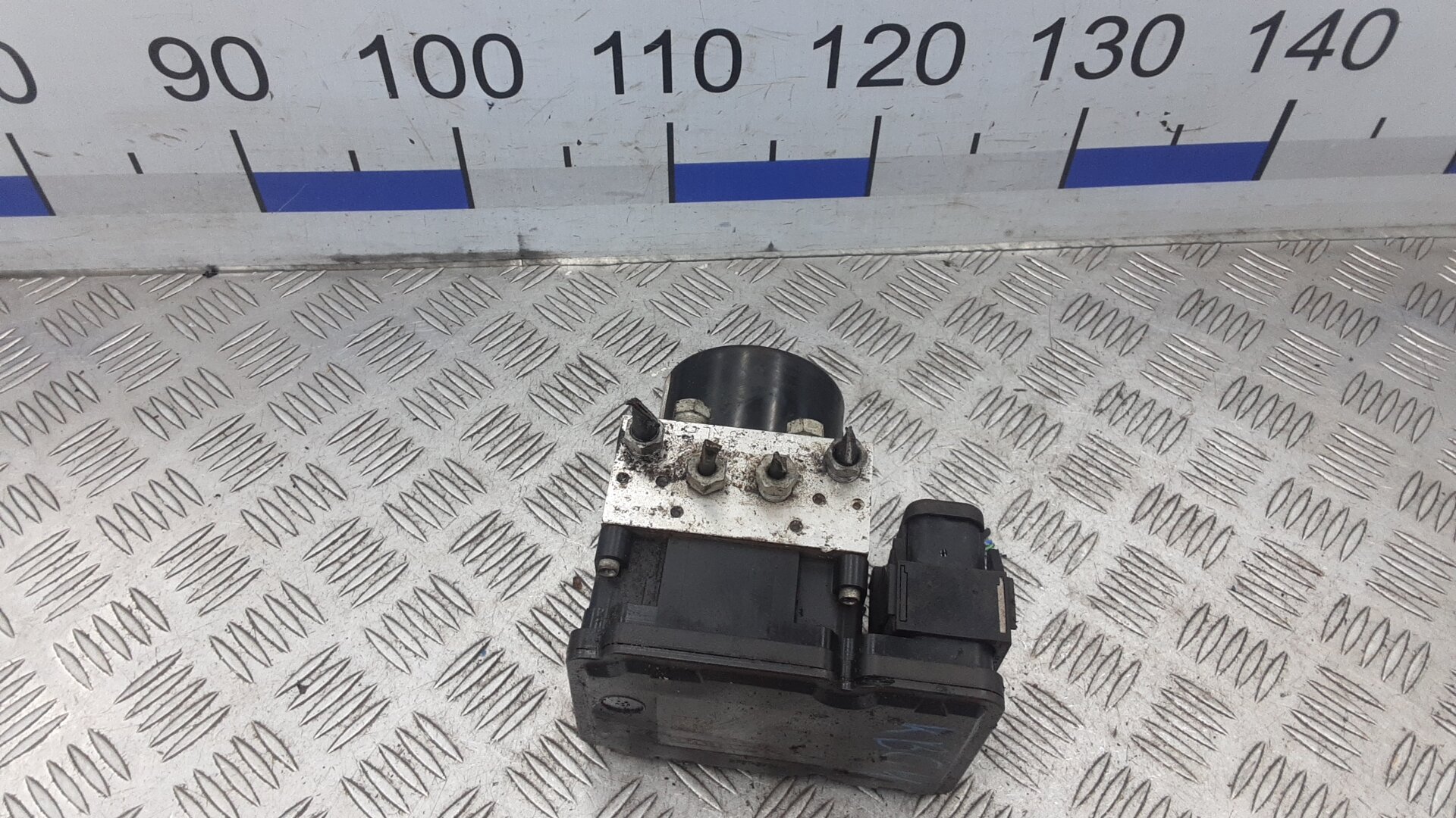 Блок ABS VOLVO V70 3, Номер 30681619