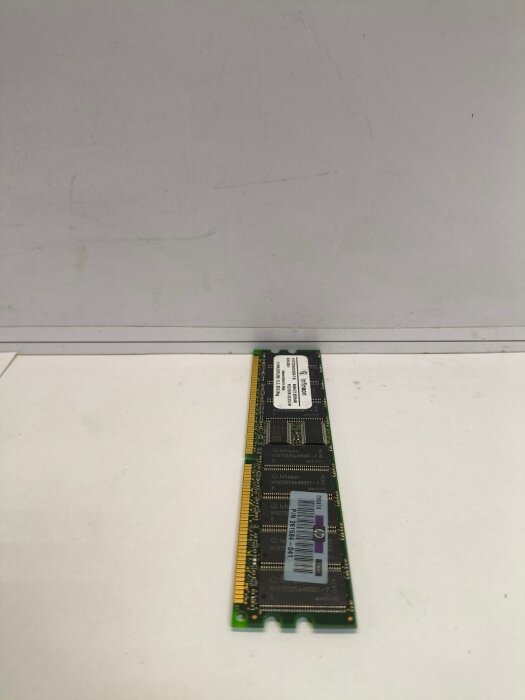 Оперативная память серверная Infineon DDR1 512Mb PC2100 266 HYS72D64500GR-7-B