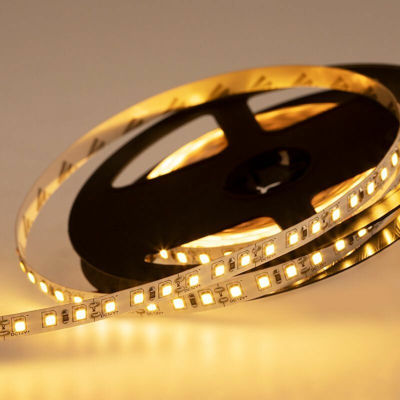 Светодиодная лента чип 2835 120 led/m 12V 4000K. 9.6w/m.