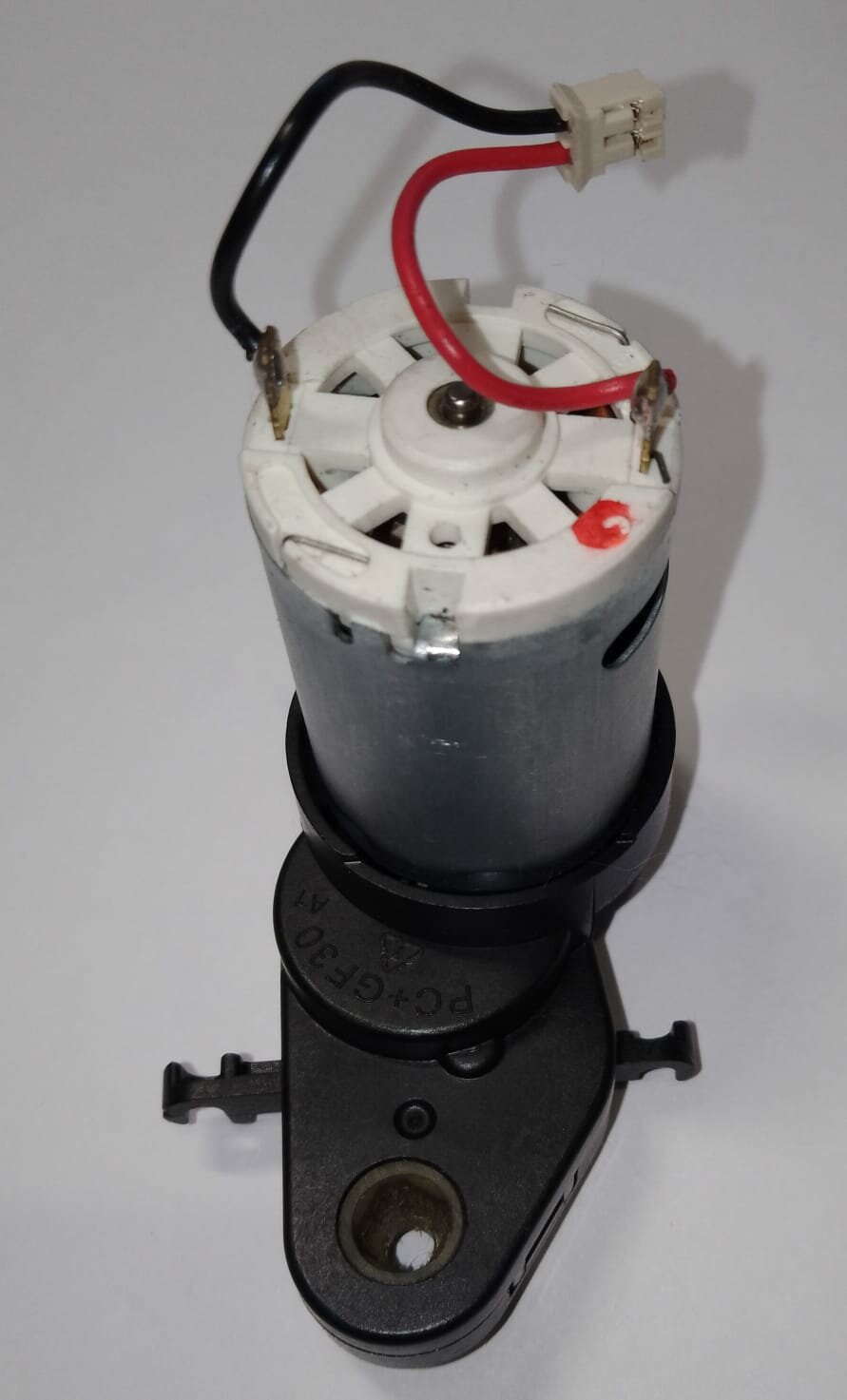 Мотор (двигатель) центральной щетки (XINCHUANG 12V DC XCR380SH21140 EMC 20180725) робота пылесоса DEEBOT DM88
