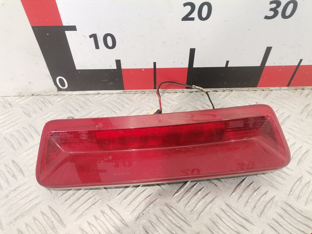 Фонарь дополнительный тормозной (стоп-сигнал) Ford Explorer 5 BB5Z13A613A арт. 1468674