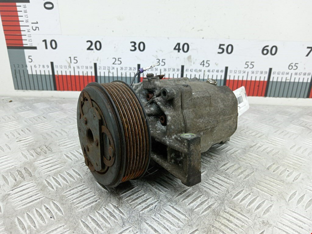 Компрессор кондиционера Nissan Note (E11) 92600CJ700 арт. 1947127