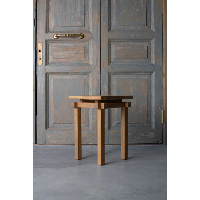 Табурет в японском стиле