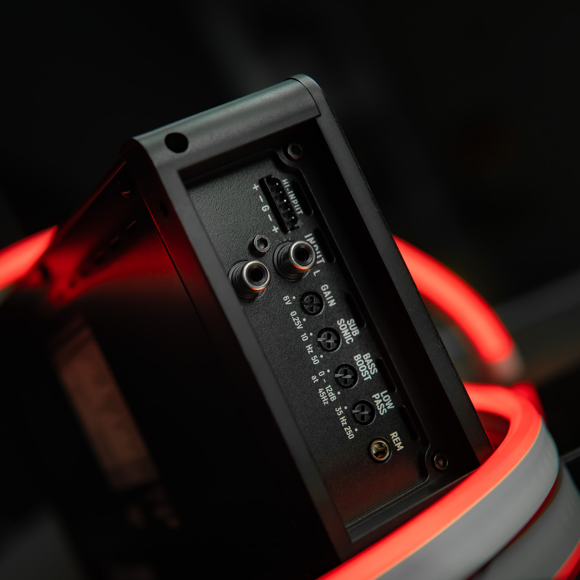 Усилитель AMP PRO 1.600 для авто, класс D, 1 канал, моноблок, 1200W — фото 1