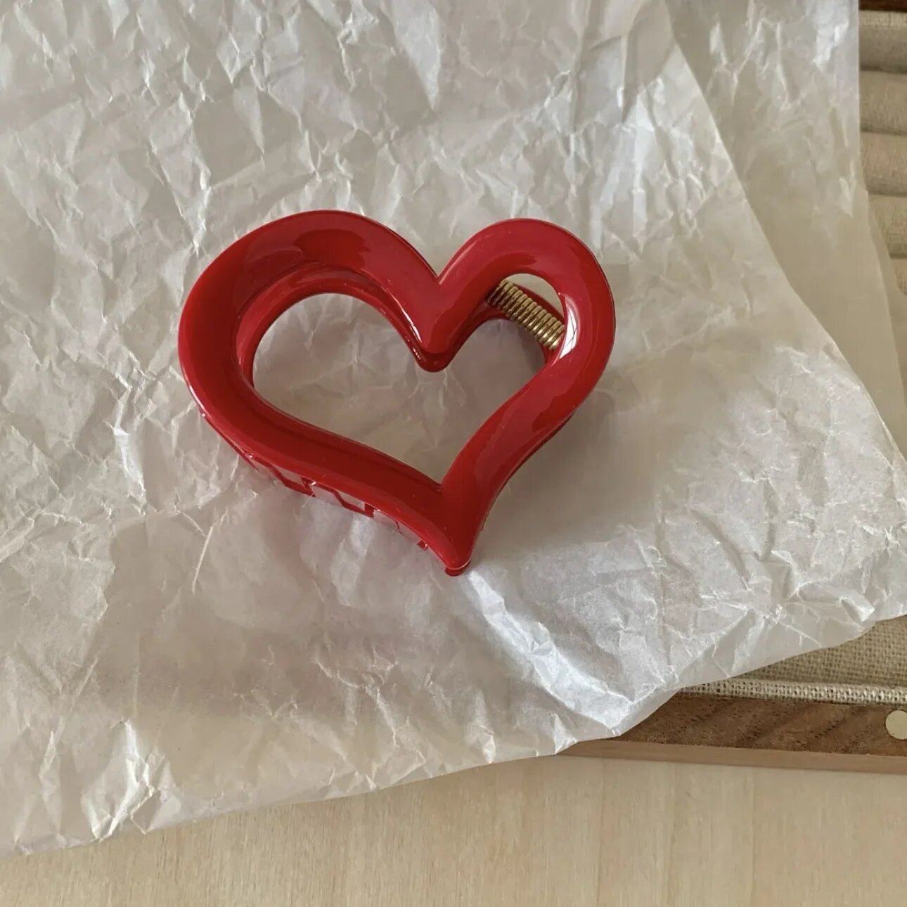 Французская красная коллекция! Большая ручка с буквами, золотая этикетка, прическа на затылке, заколка в виде акулы, аксессуары для волос, головные уборы, заколка для волос, коготь