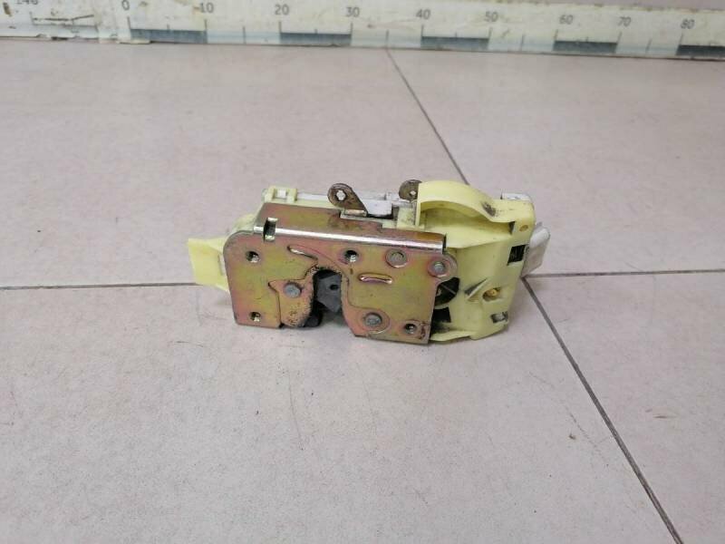 Замок двери передней правой Ford Focus 1 1998-2004 кат.номер: XS41A21812EF