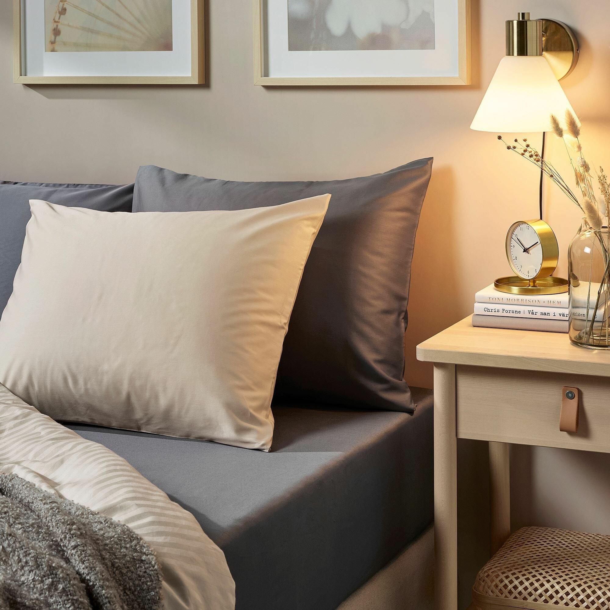 IKEA NATTJASMIN Простынь на резинке, темно-серый, 160x200