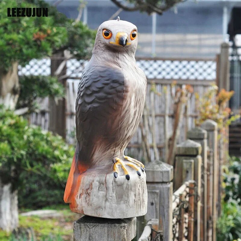 Фигурка ястреба Leezujun для отпугивания птиц