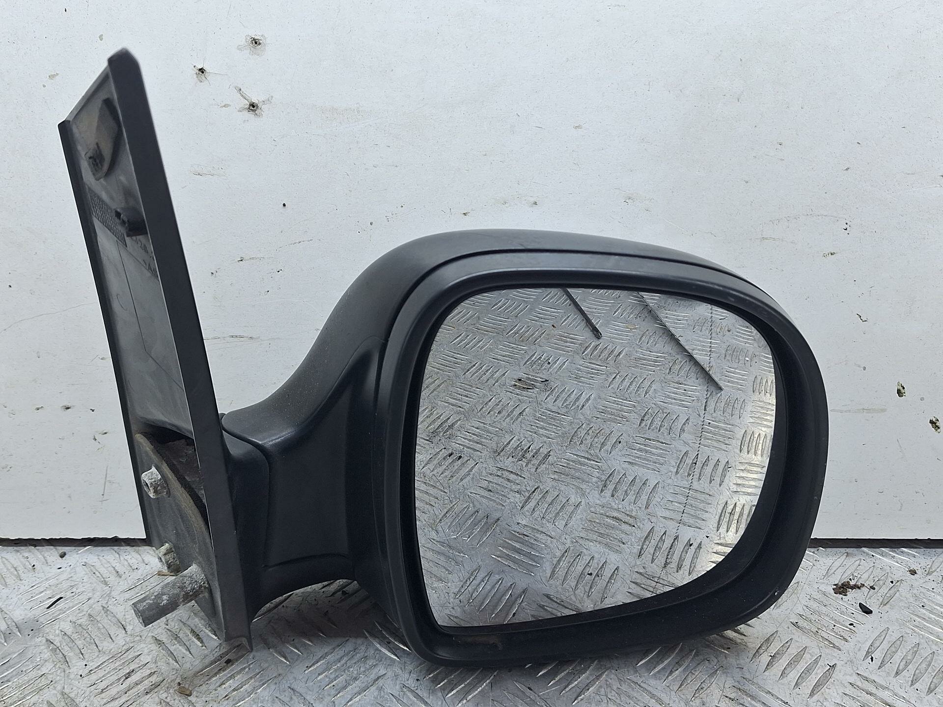 Зеркало наружное правое Mercedes-Benz Vito W639 2010