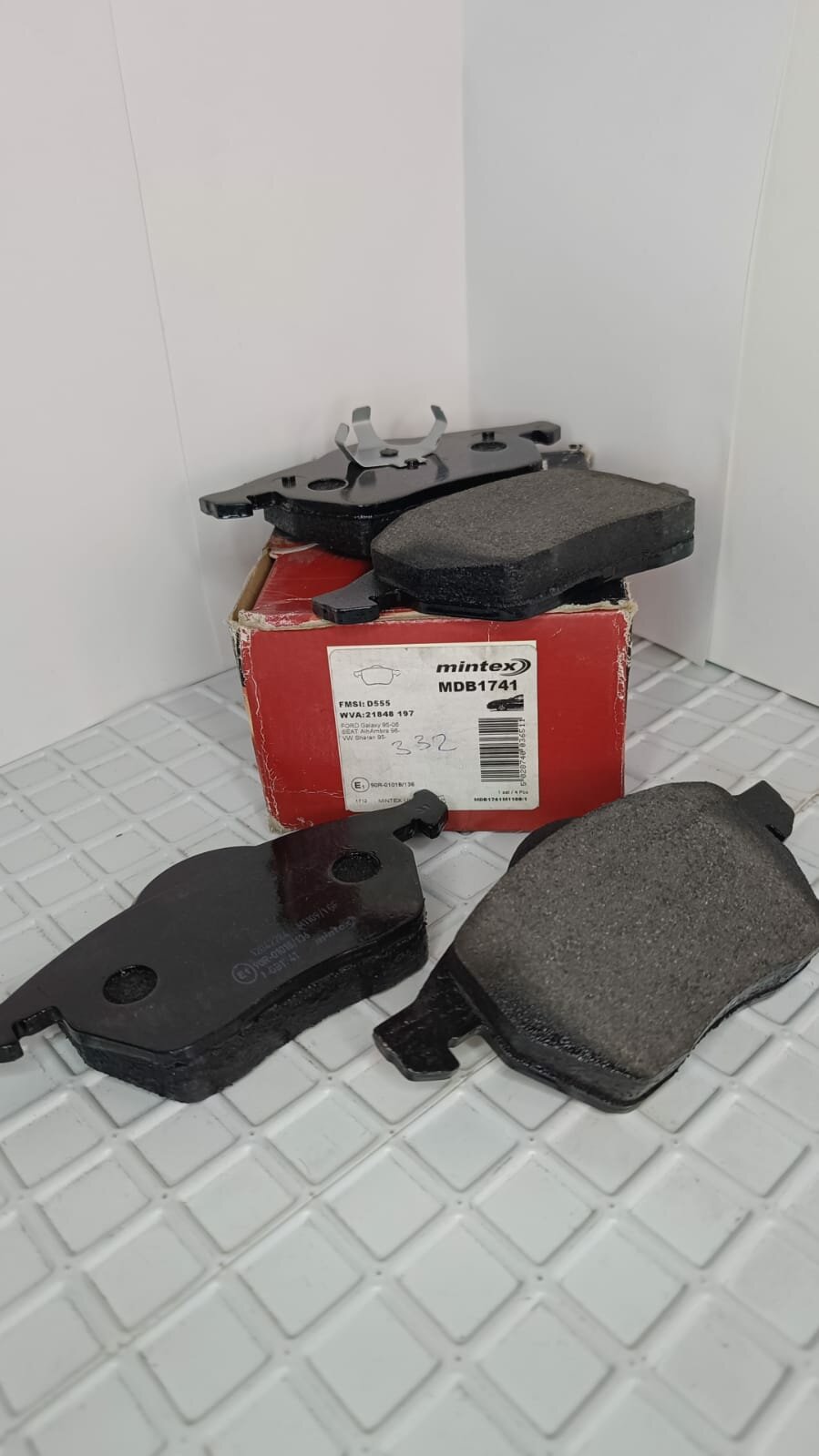 Дисковые колодки Mintex BDB3023, передние, для Ford, Volkswagen, Seat