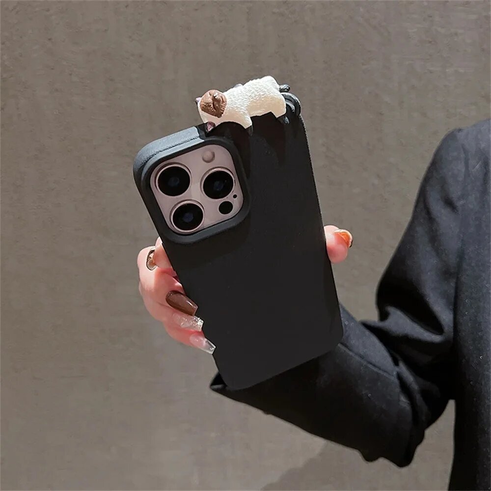 Черный чехол для iPhone 15 с 3D котом SP61