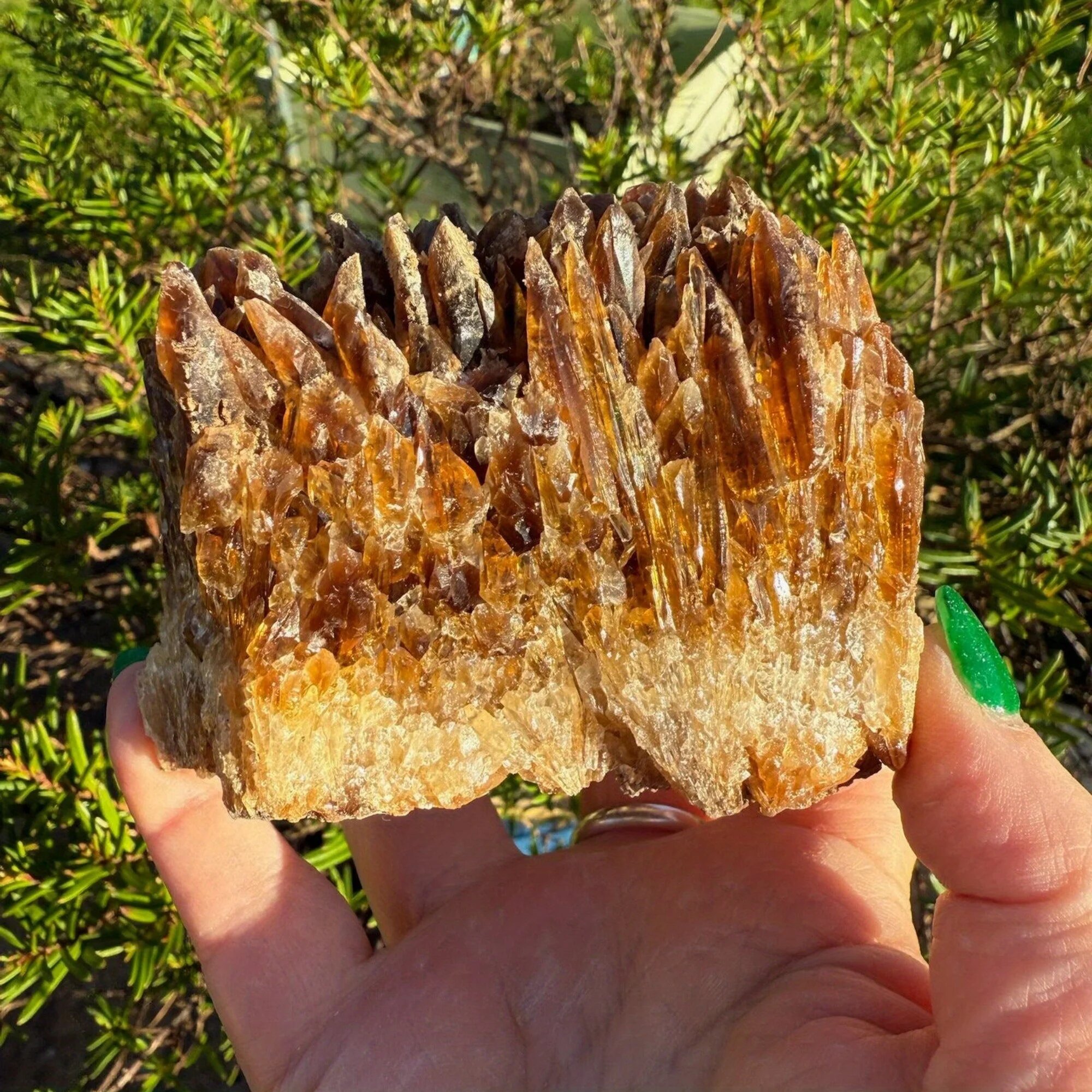 Инерегулярный янтарный кальцит для декора 100-200g