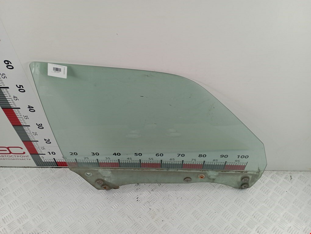 Стекло двери передней правой Subaru Forester 1 (SF) 62210FC001 арт. 1881902