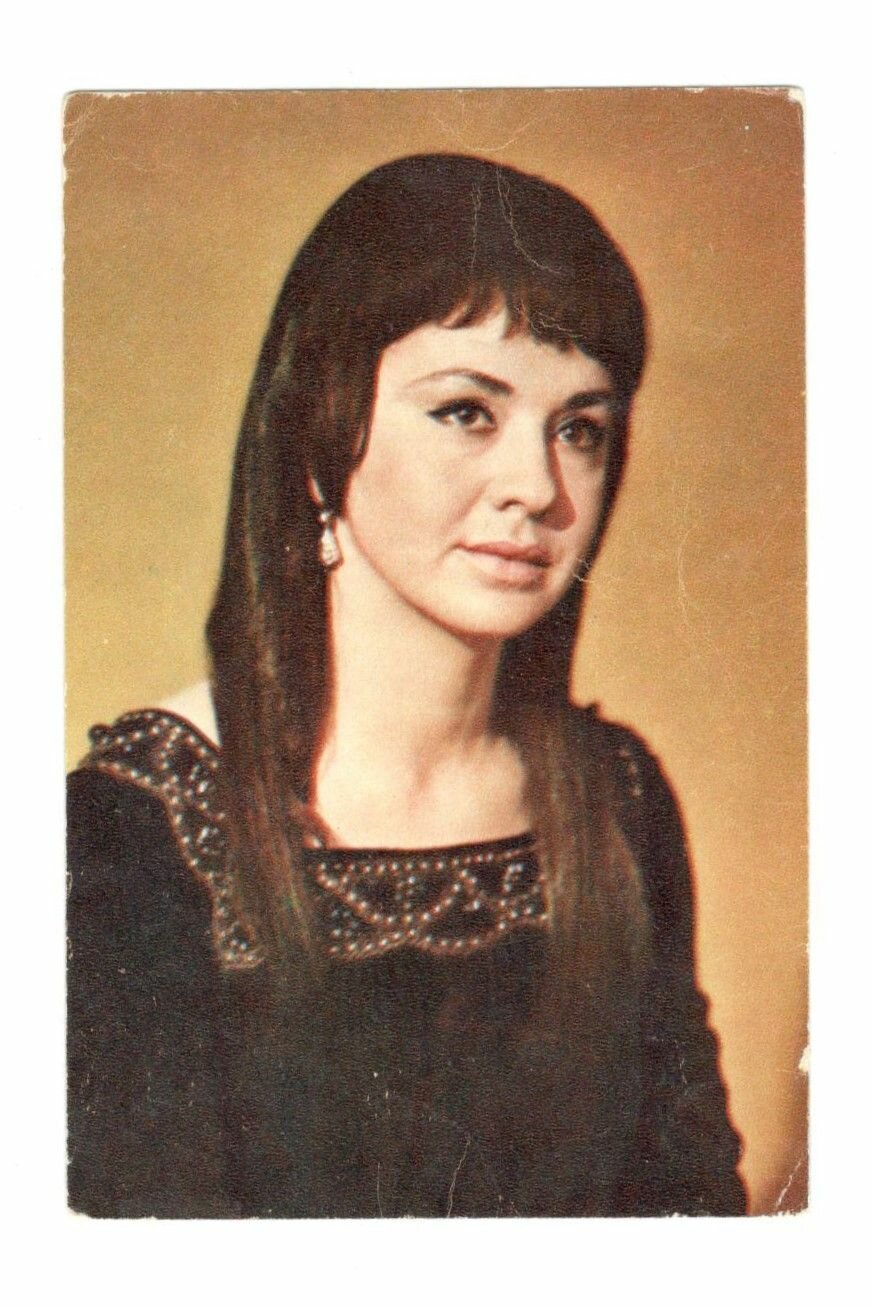 Открытка СССР. Лионелла Пырьева.