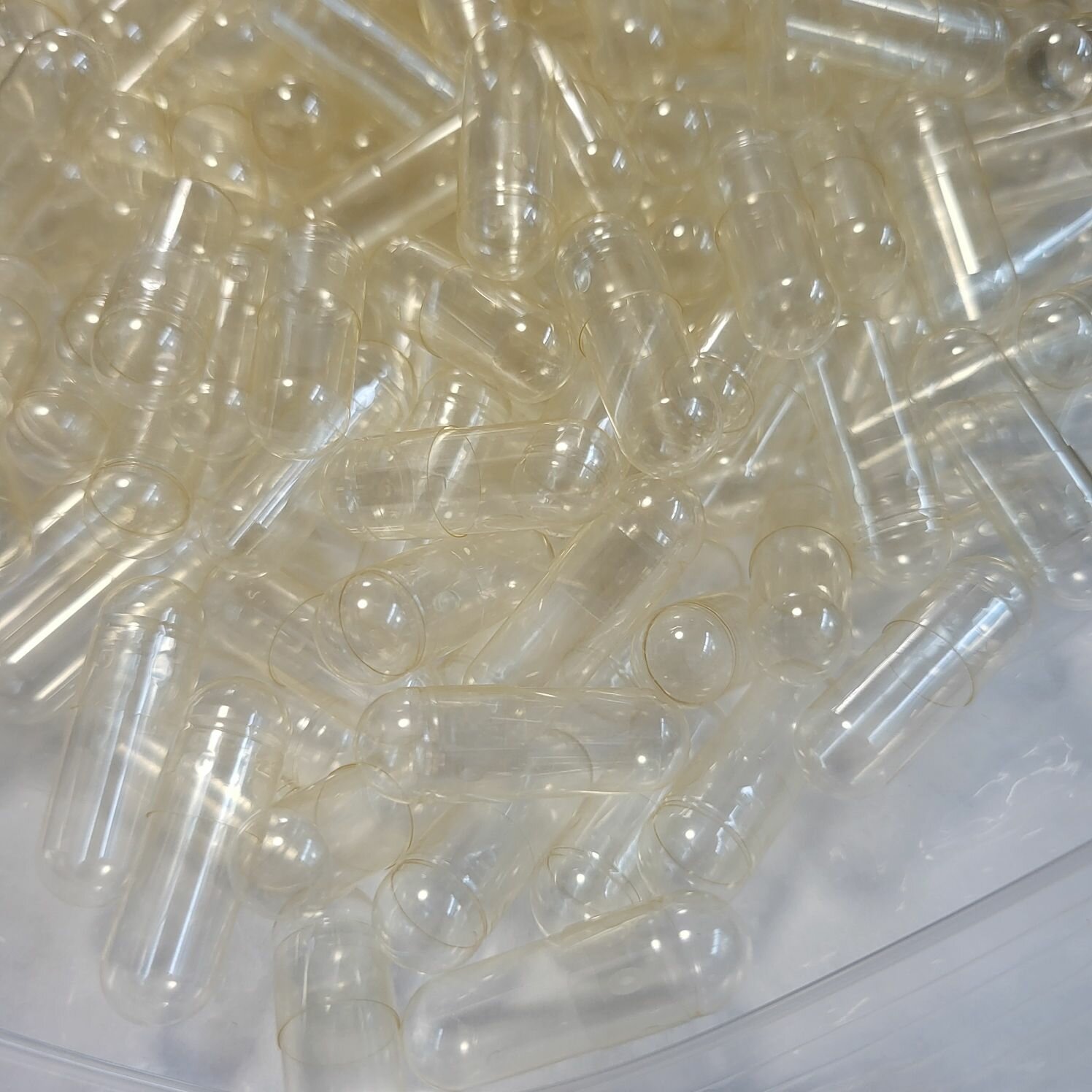 Капсула упак. 300 шт. пустая, прозрачная, желатиновая. Размер 0, производство Чехия.