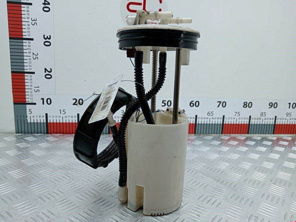 Датчик уровня топлива Renault Koleos арт. 1797110