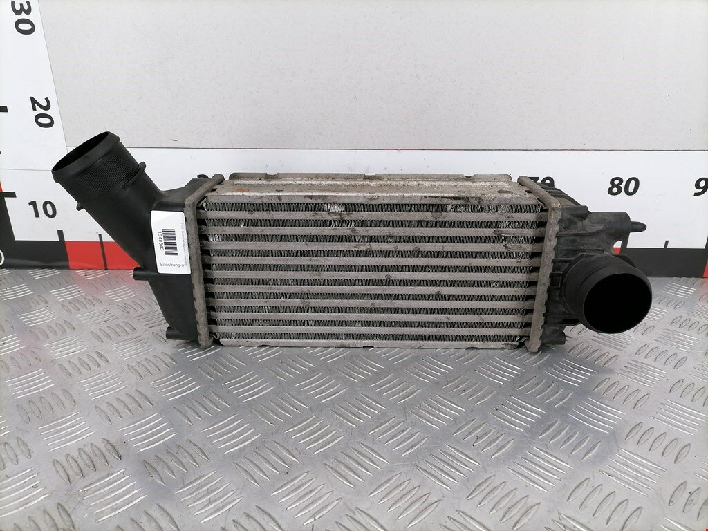 Интеркулер (радиатор интеркулера) Peugeot 307 0384G4 арт. 1648543
