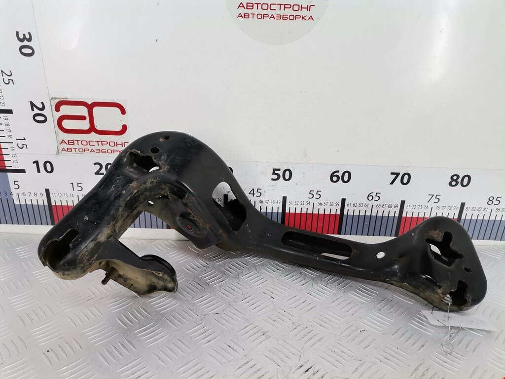 Кронштейн (крепление лапа траверса) кпп BMW X3 (E83) 22313402271 арт. 1682295