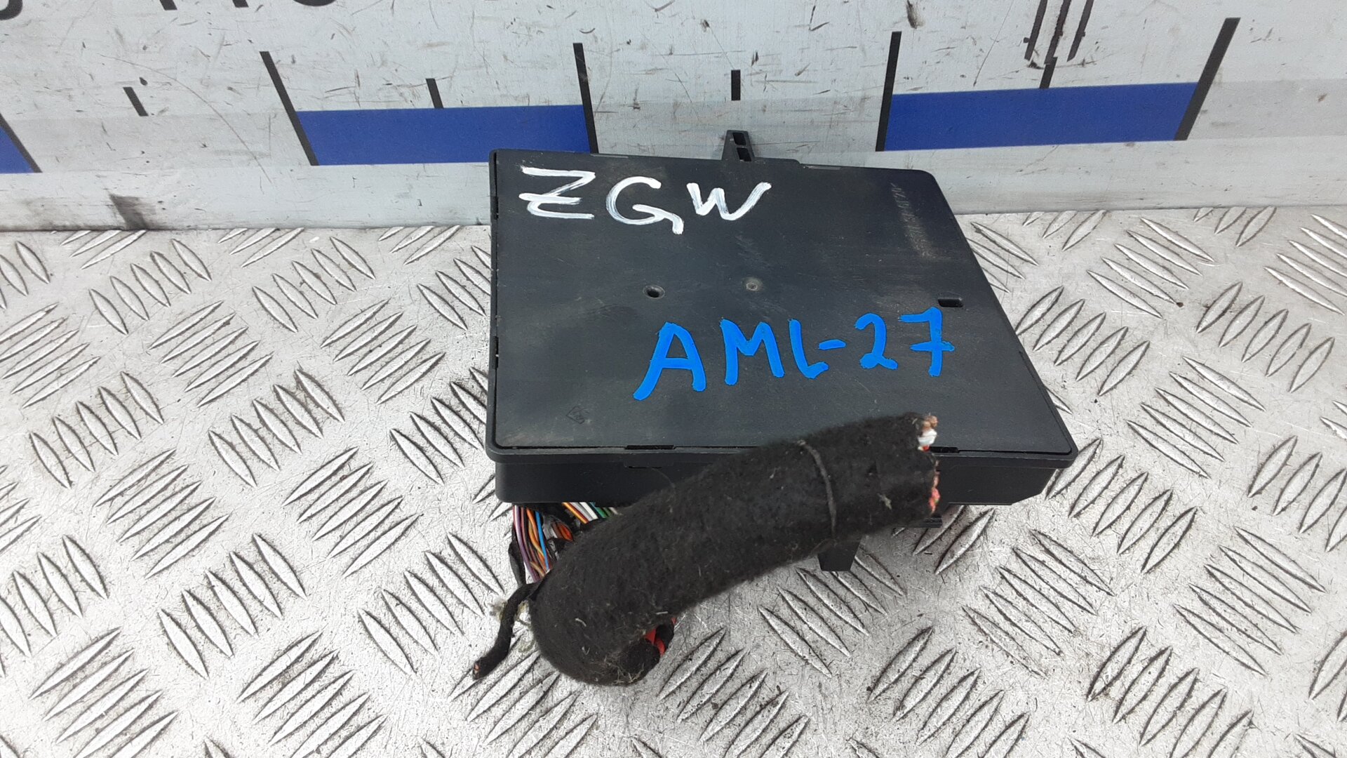 Блок управления ZGW(центральный межсетевой преобразователь) AUDI A6 C6, Номер 4F0907279