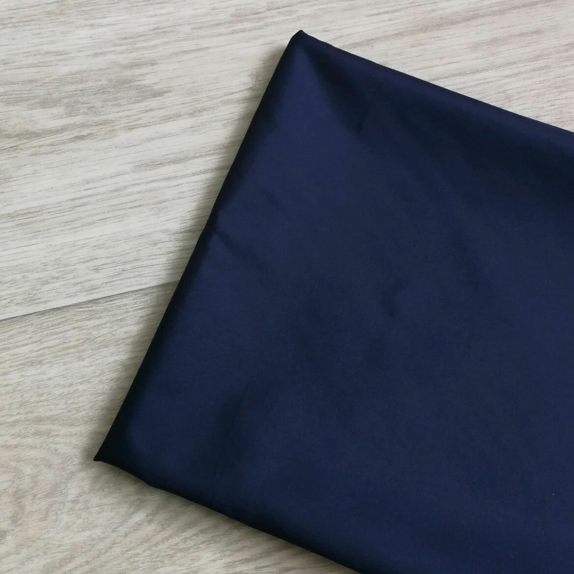 Дюспо 240 PU Милки отрезная ткань для пошива верхней зимней и демисезонной одежды /курток, комбинезонов, плащей/, спортивных и лыжных костюмов. Любой метраж единым отрезом