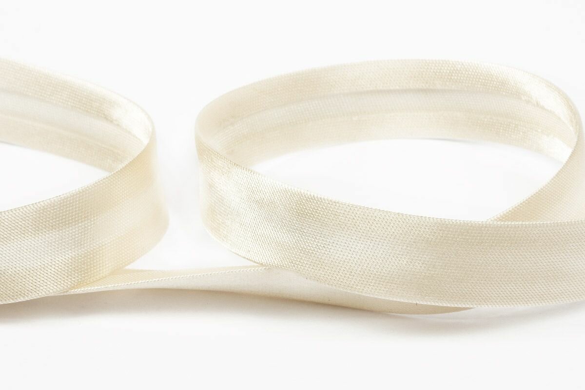 Косая бейка "Gamma" GK-15P 14 - 15 мм 132 м 1 м №005 бежево-кремовый