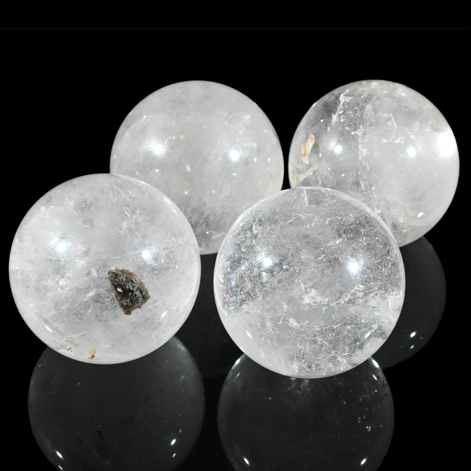 Шар из горного хрусталя, диаметр 46-47мм .