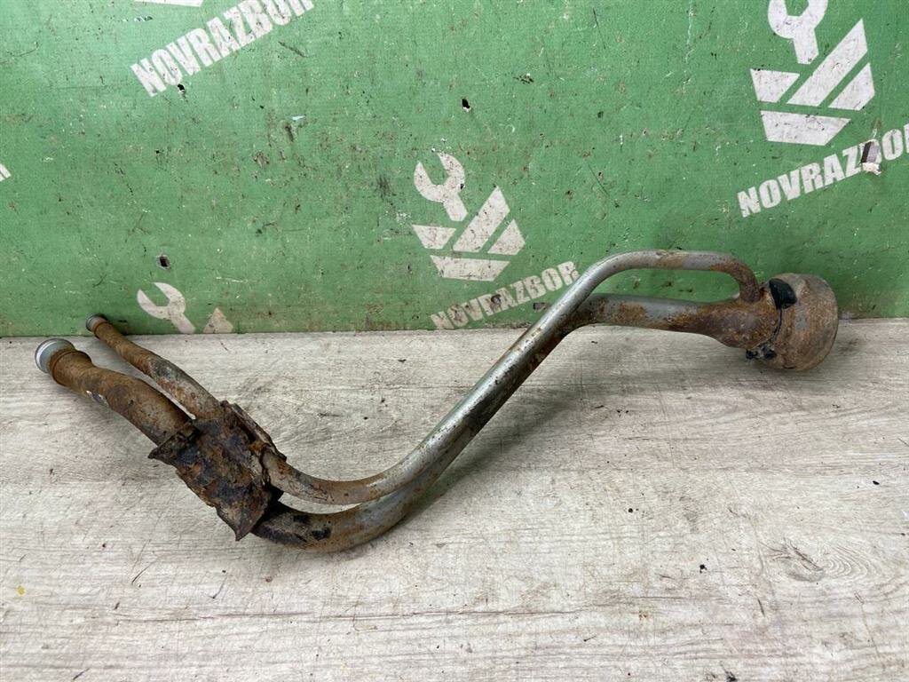 Горловина топливного бака Ford Focus 1 1998-2004