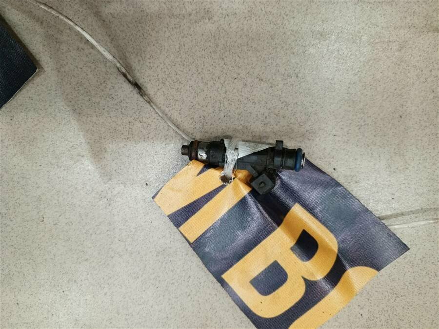 Форсунка инжекторная от Renault Logan 1 2005-2014