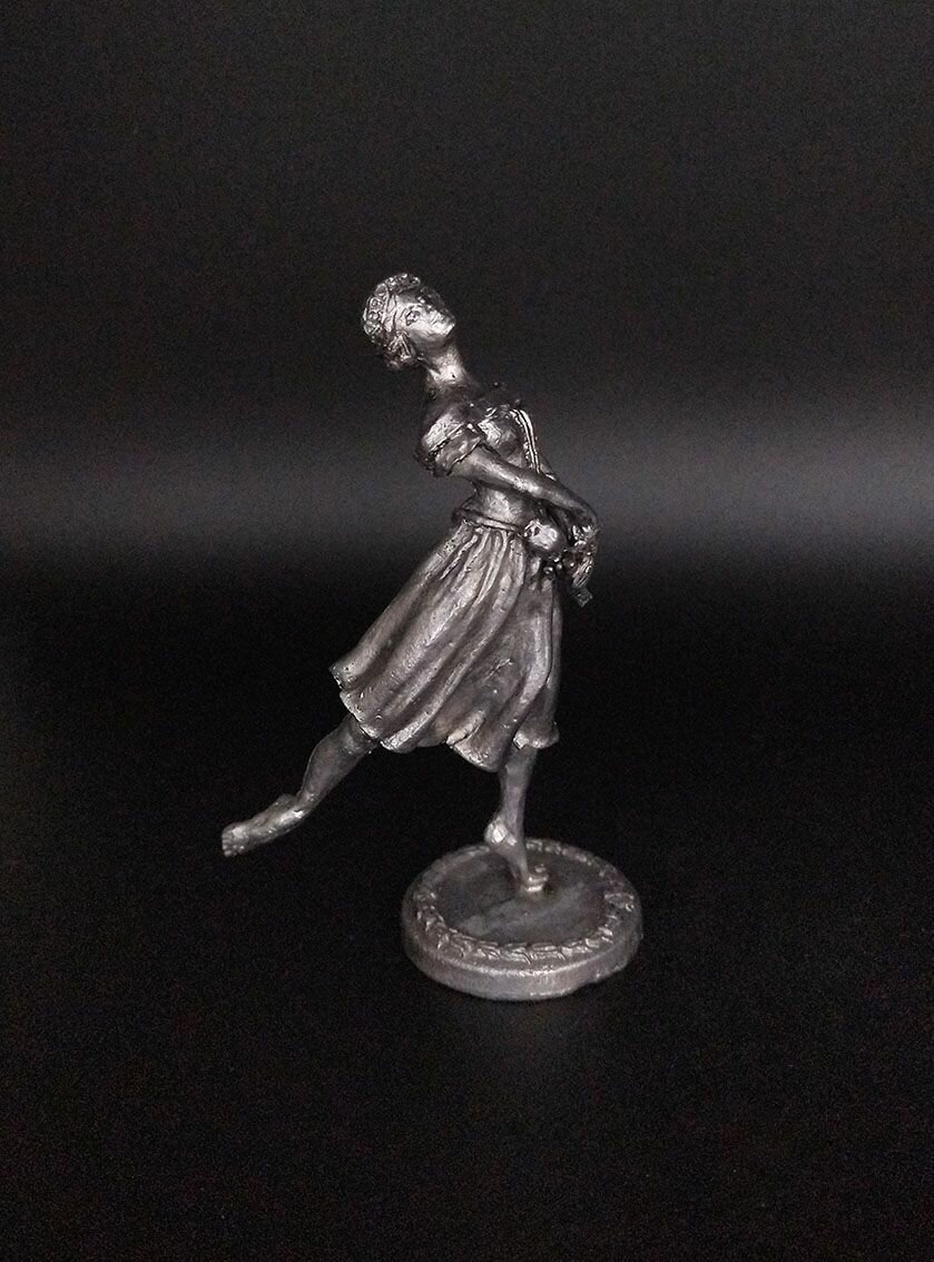 Оловянная статуэтка "Айседора Дункан" — под роспись, техника чернения, ручная работа