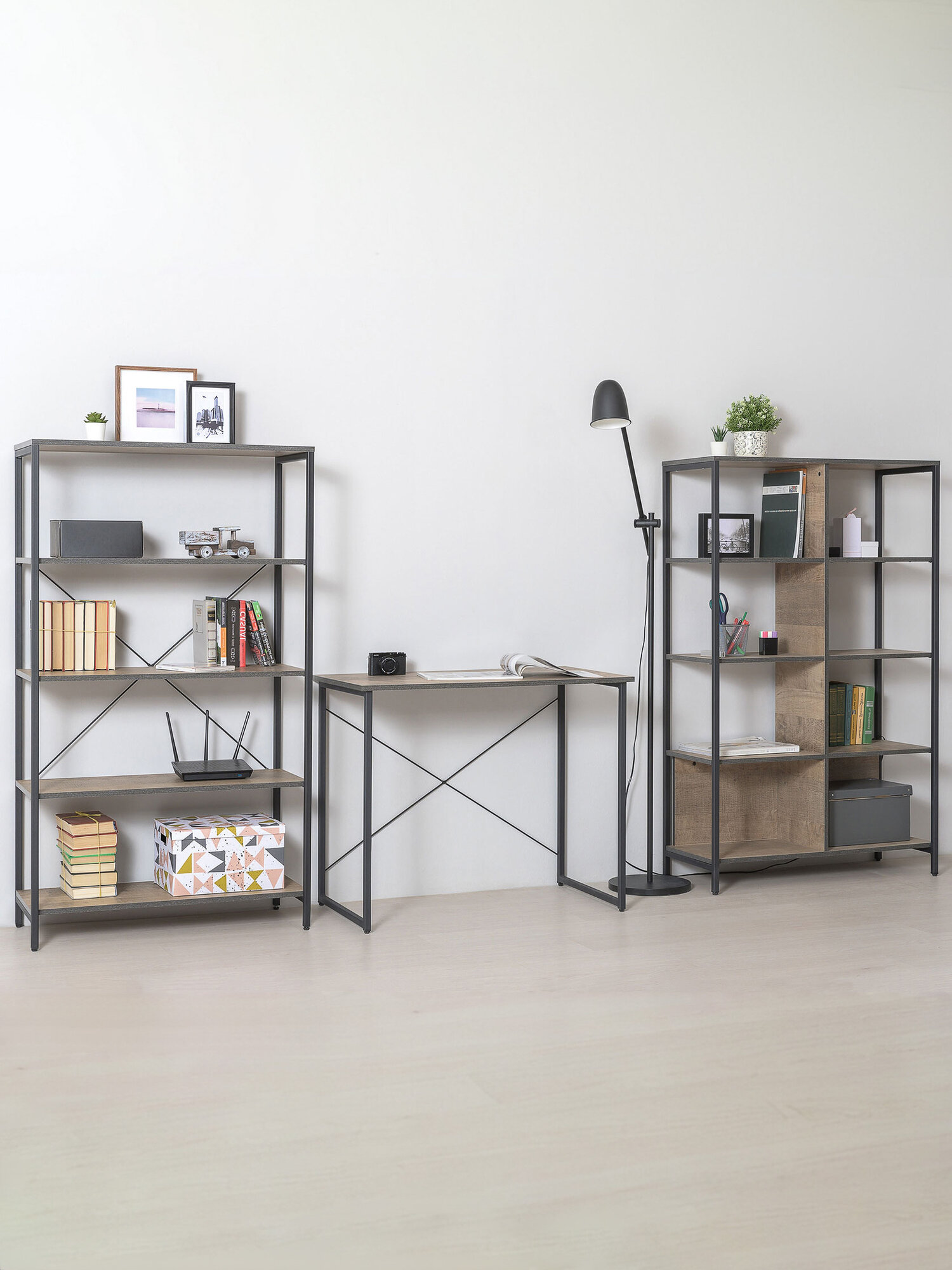 Стеллаж Трувор с полками 82.8х37х146 см, дуб гранж песочный/интра