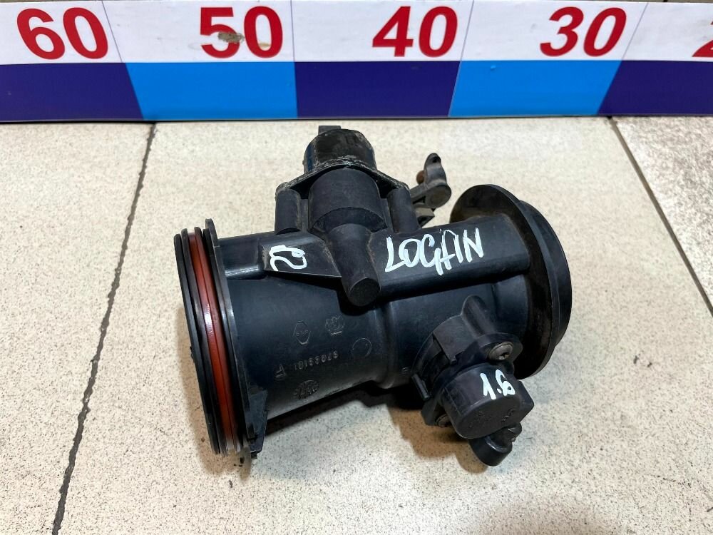 Дроссельная заслонка Renault Logan 8200682611