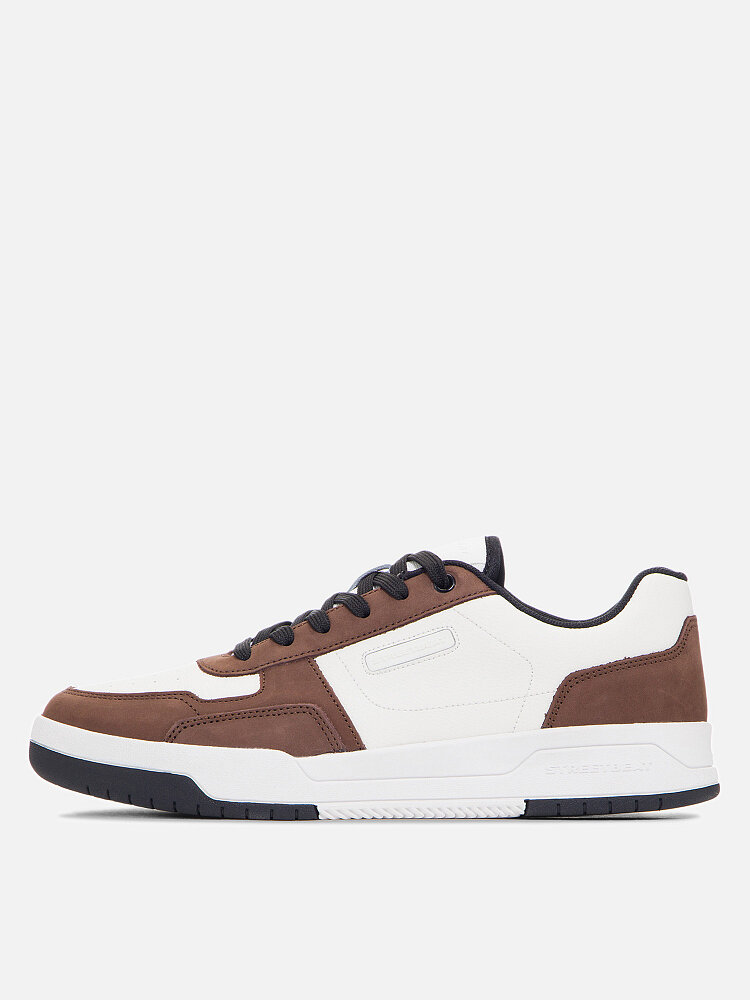 Кроссовки District 2