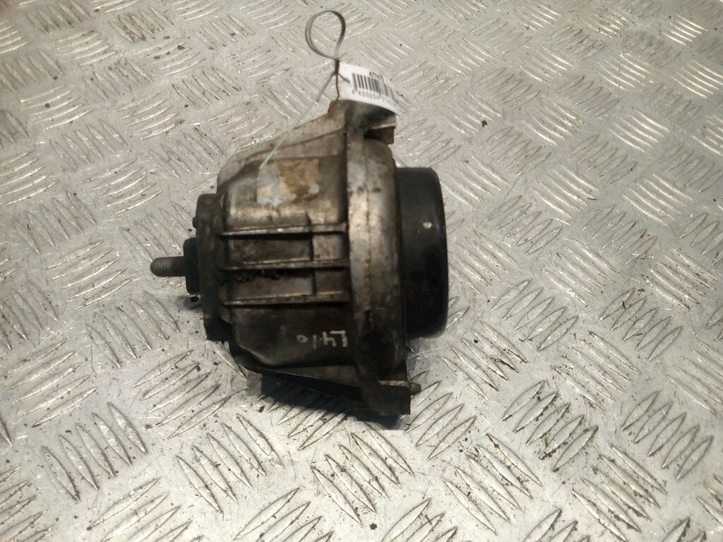 Подушка (опора) крепления двигателя BMW 3-Series (E90/E91/E92/E93) 22116760330 арт. 477473