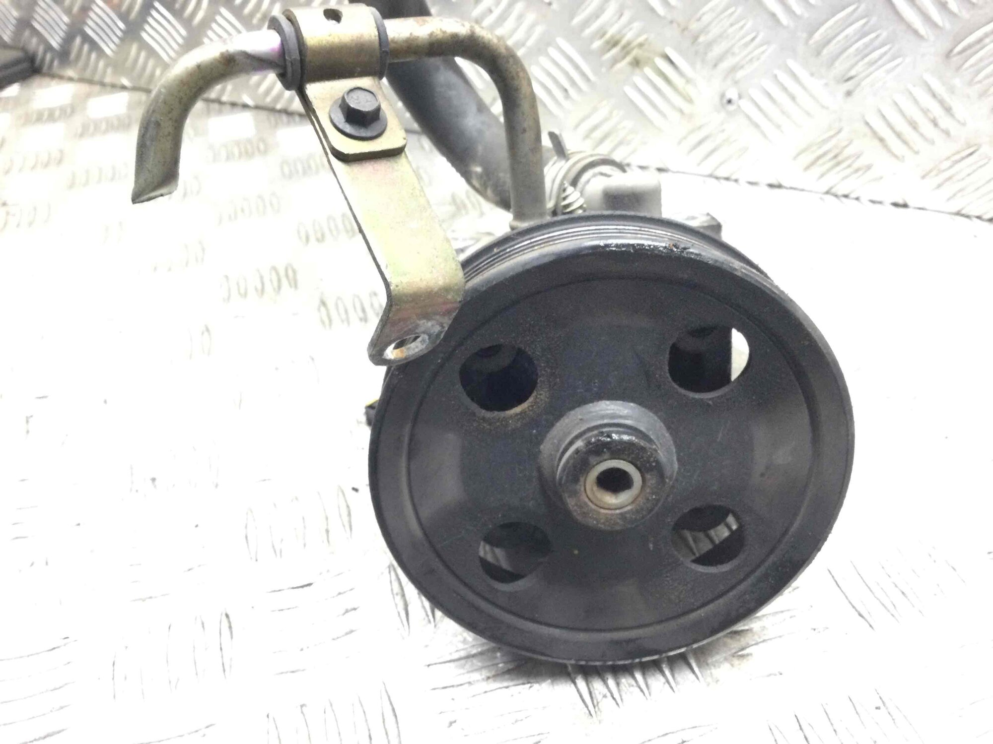 Б/У Насос гидроусилителя руля Ford Focus 1 поколение [рестайлинг] (2001-2005) 2004 г.