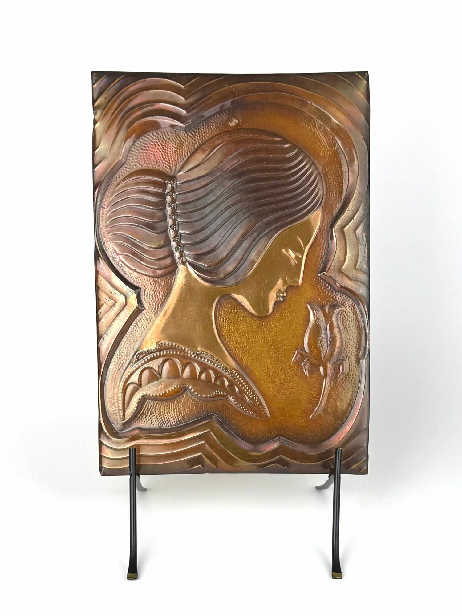 Чеканка медная СССР Девушка с розой 20x29 см. 1970-е.
