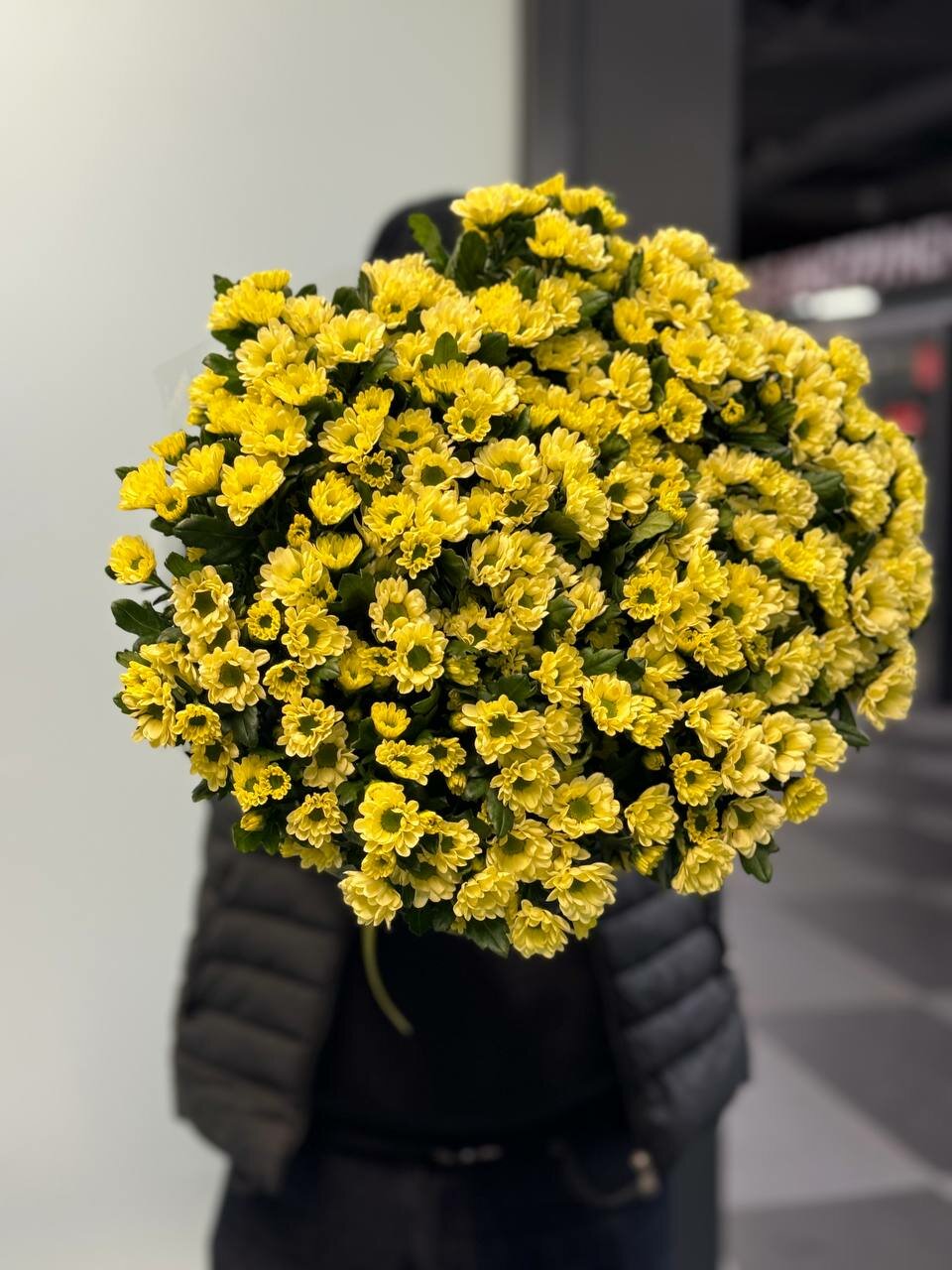 Букет wowflo "Сантини", хризантема сантини, 101 цветок, 60см