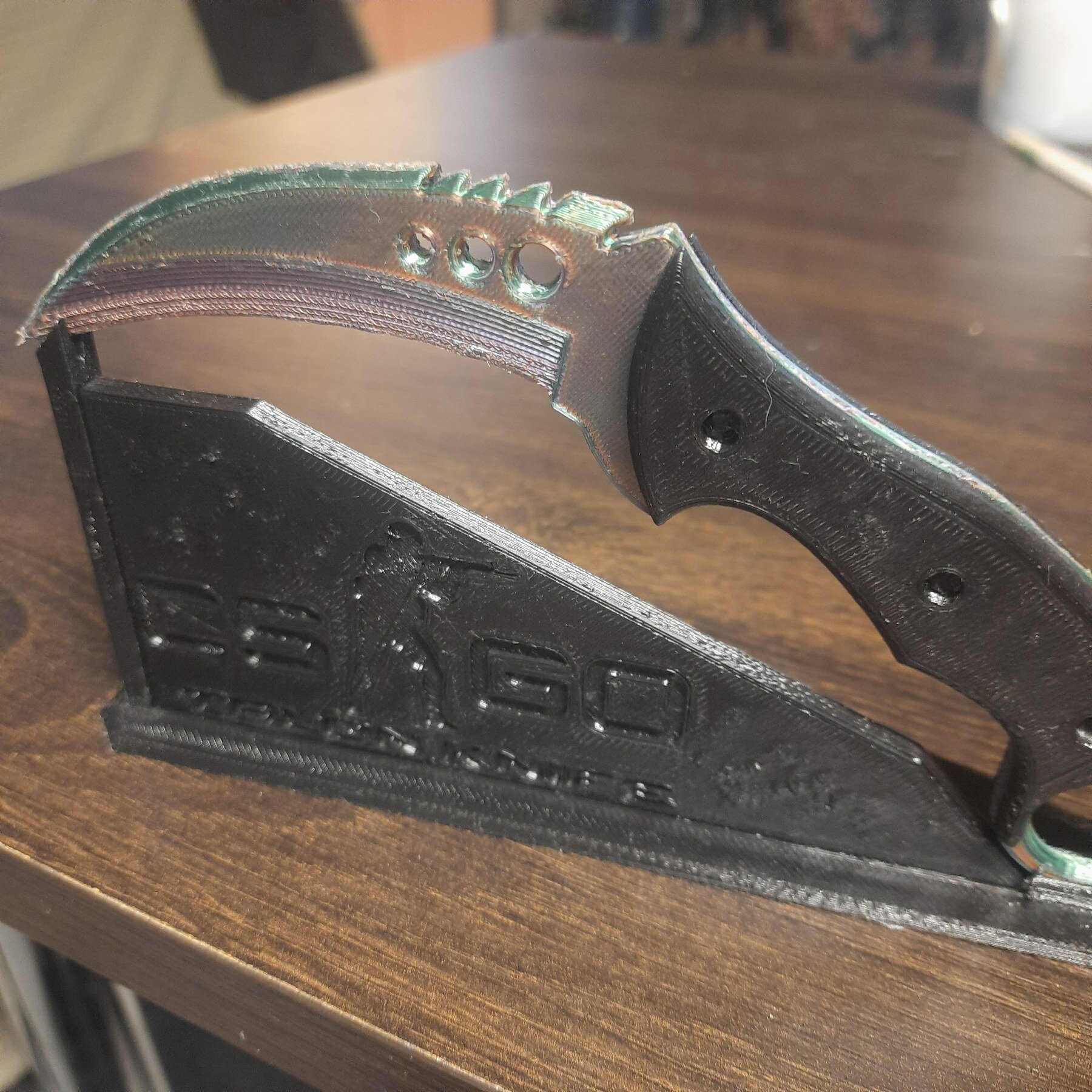 "Сувенирный керамбит" из игры Counter-Strike