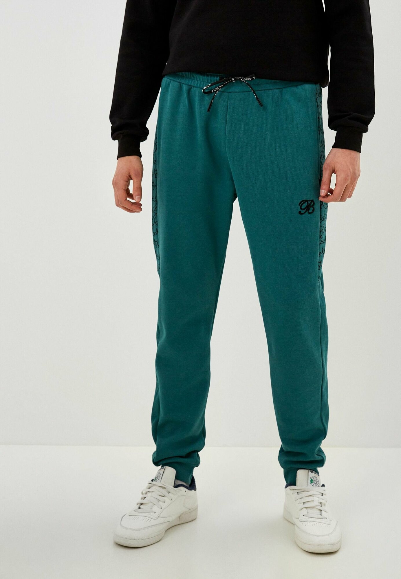 Брюки спортивные