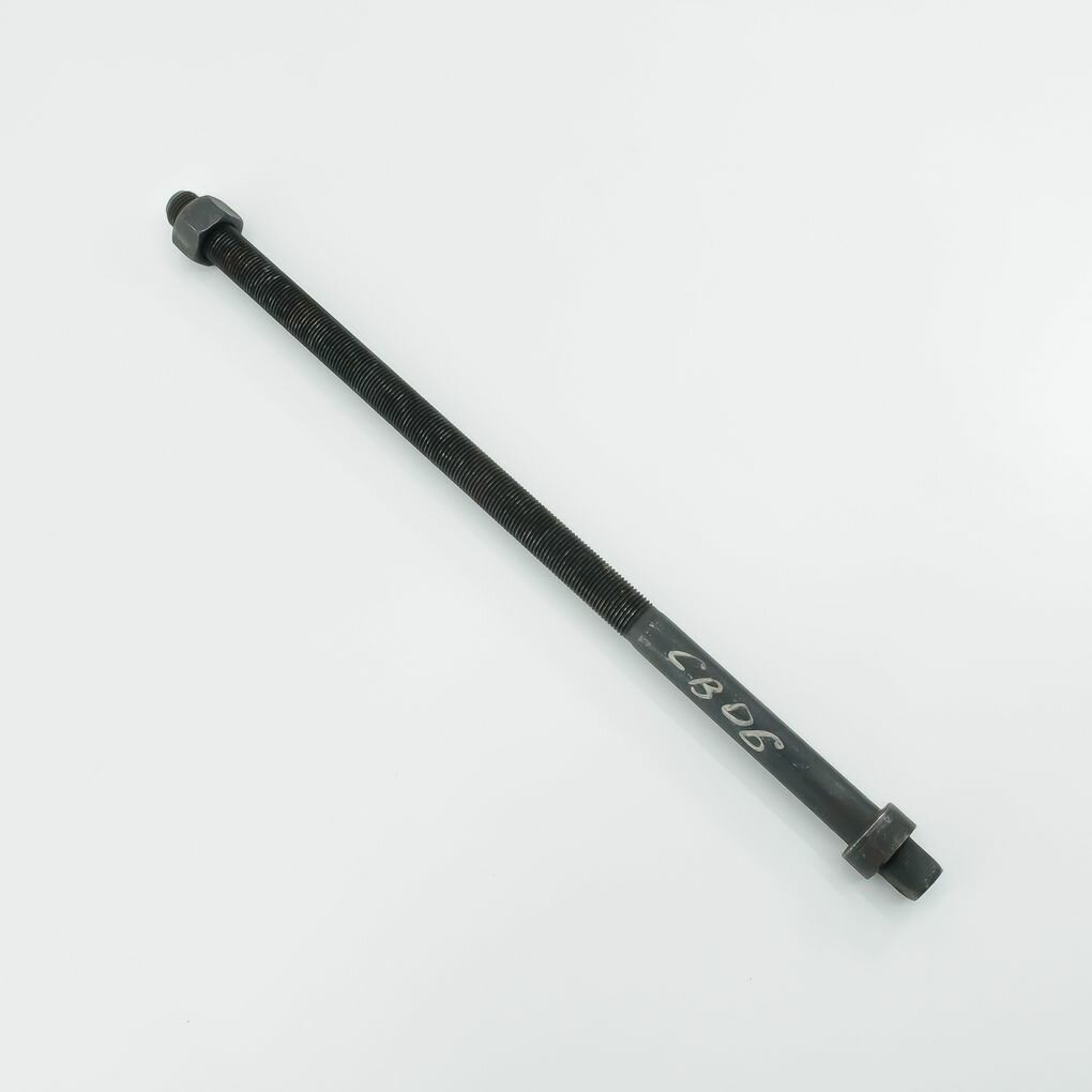 Центральный болт рессоры диаметр 16, длина 350, головка 24*28, ZEVS