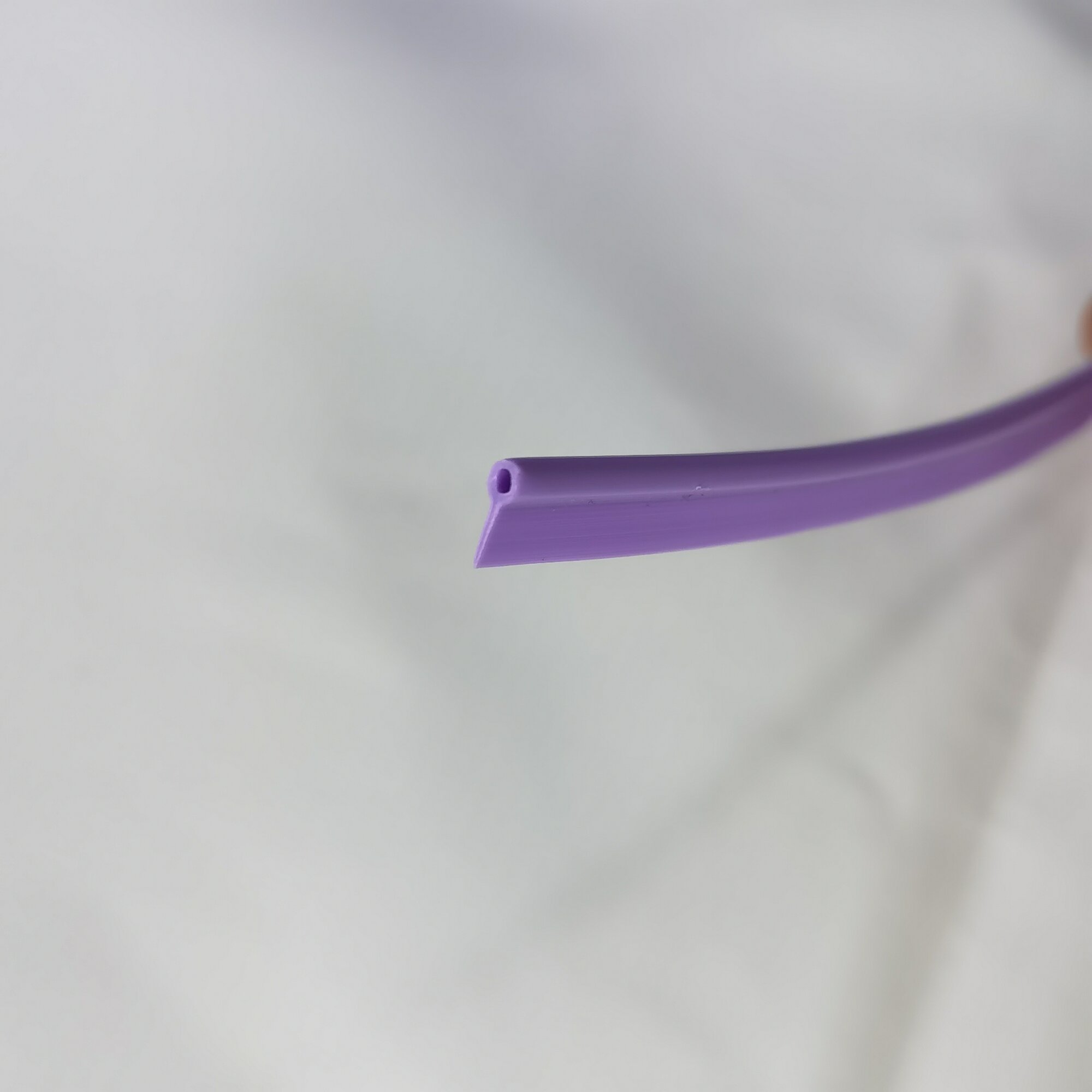 Кедер ( кант, жилка, шнек) для сумок, авточехлов и одежды, намотка 5м, сиреневый/размер: ширина головки 3,1мм; длина юбки 5.5мм