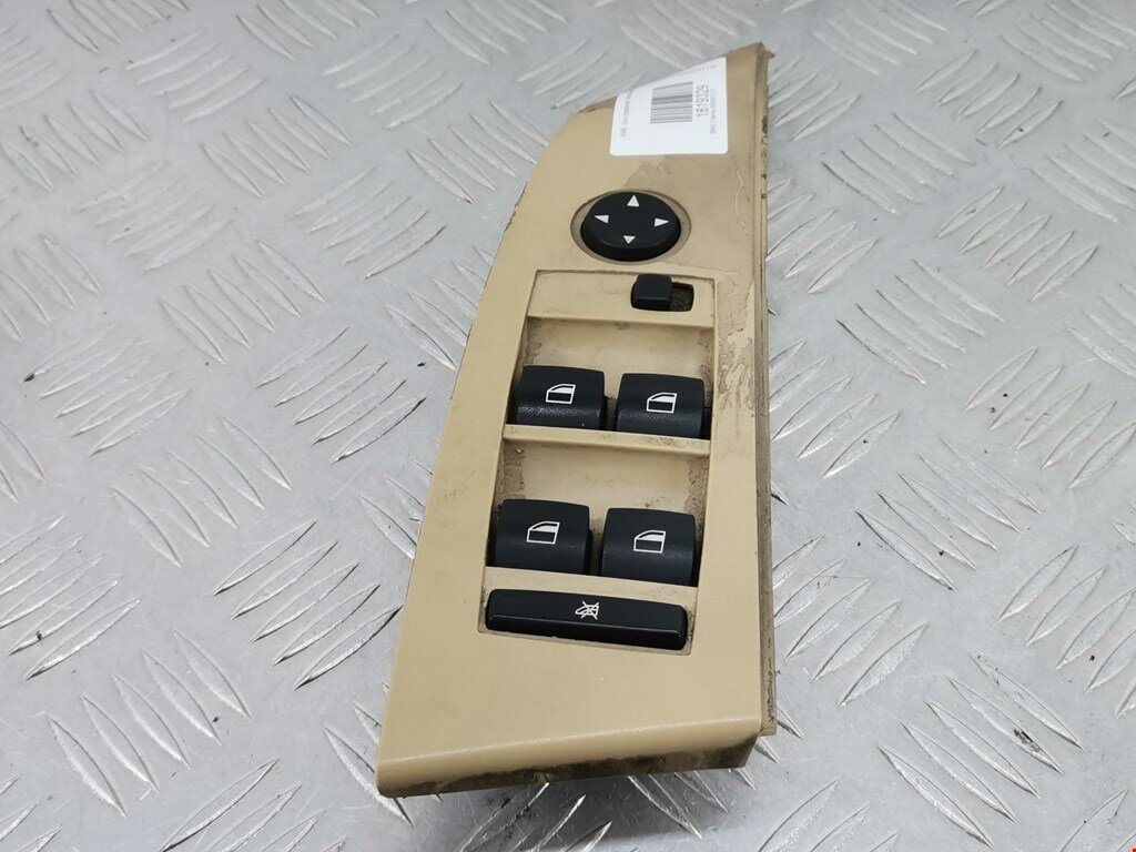 Блок управления стеклоподъемниками BMW 5-Series (E60/E61) 61316951905 арт. 1819329