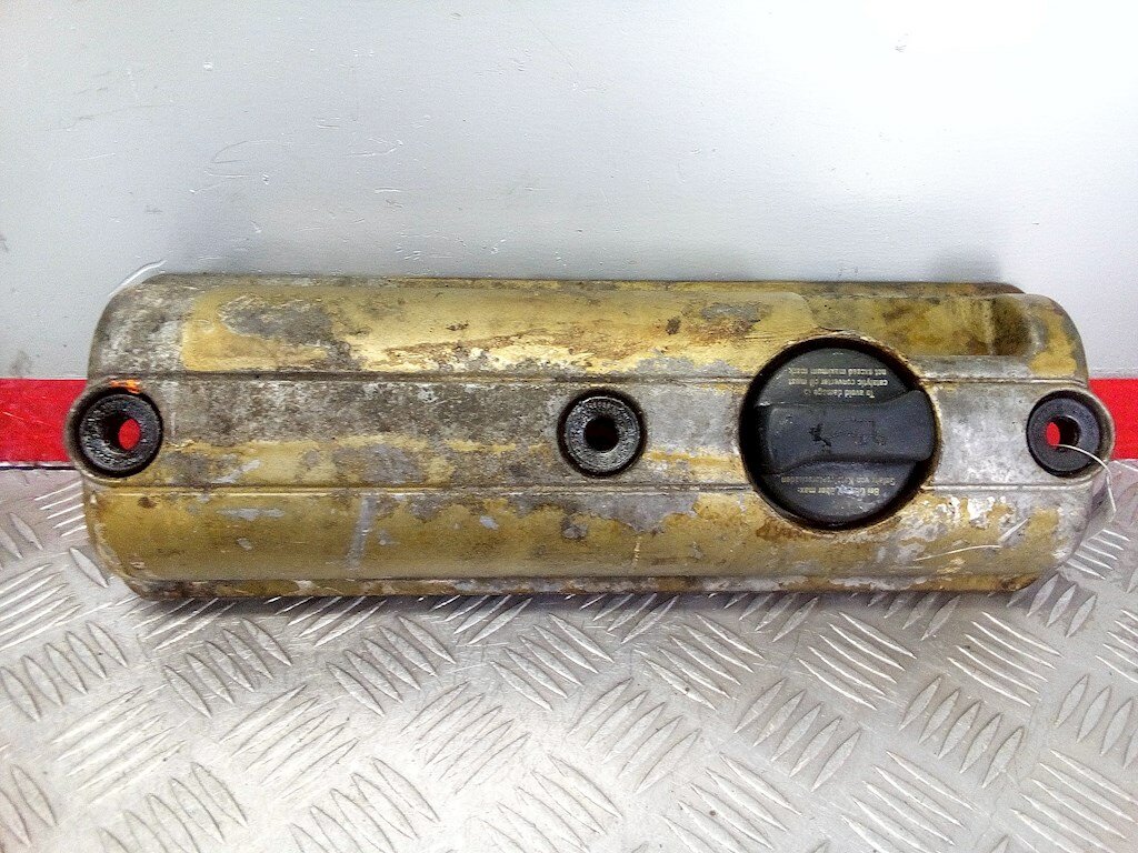 Крышка клапанная Volkswagen Golf 3 030103469N арт. 507486