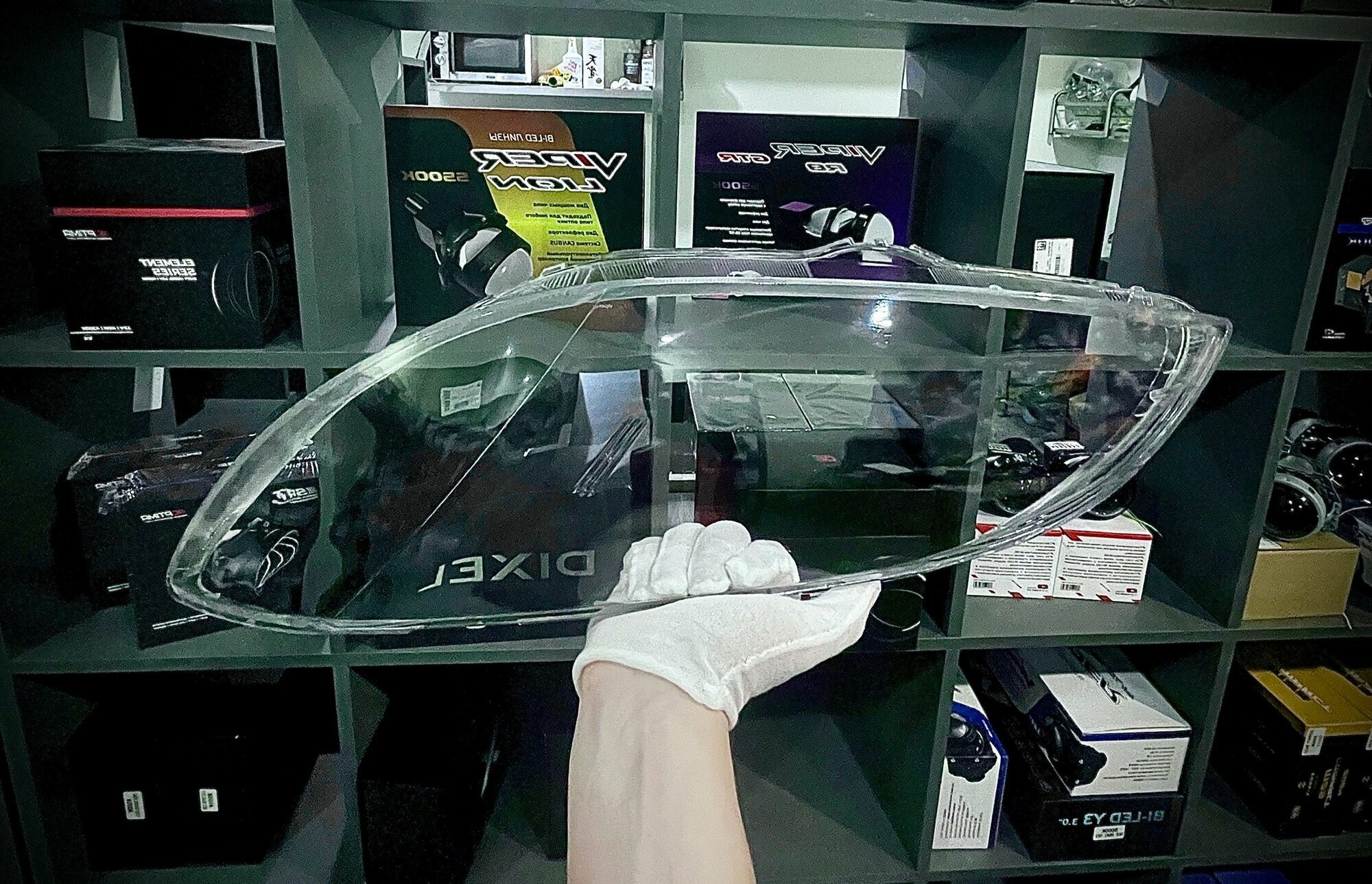 Стекло фары для Mazda 3 BK седан 2003 - 2009 (левое)