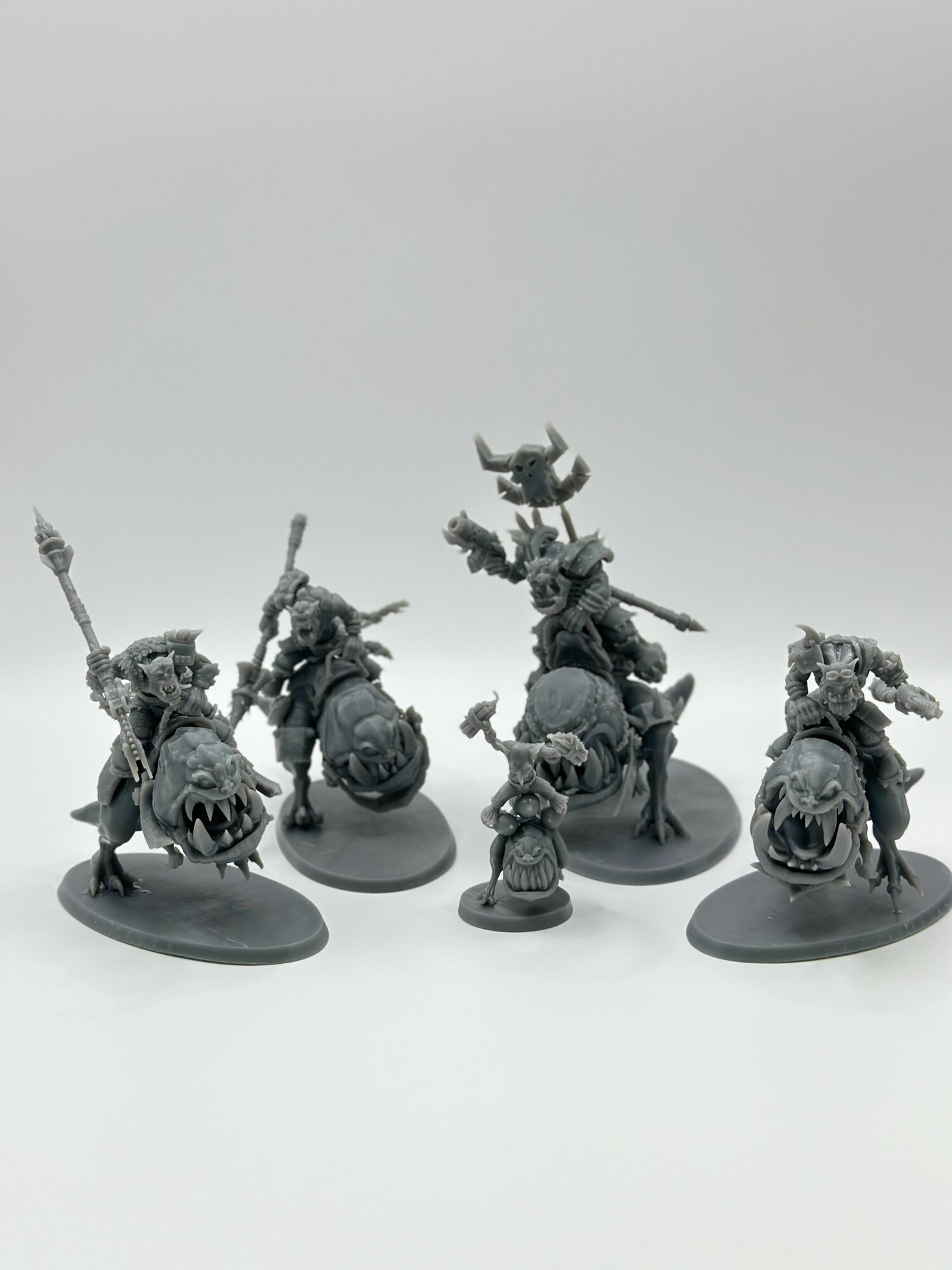 Набор Миниатюр "Orks: Squighog Boyz" Warhammer 40k Ork, НРИ. 5 штук.